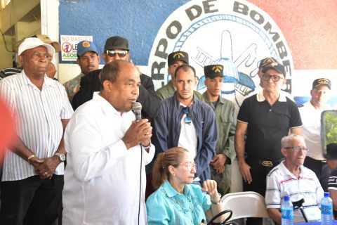 El senador Ramón Pimentel encabeza acto de entrega de un camión de ...